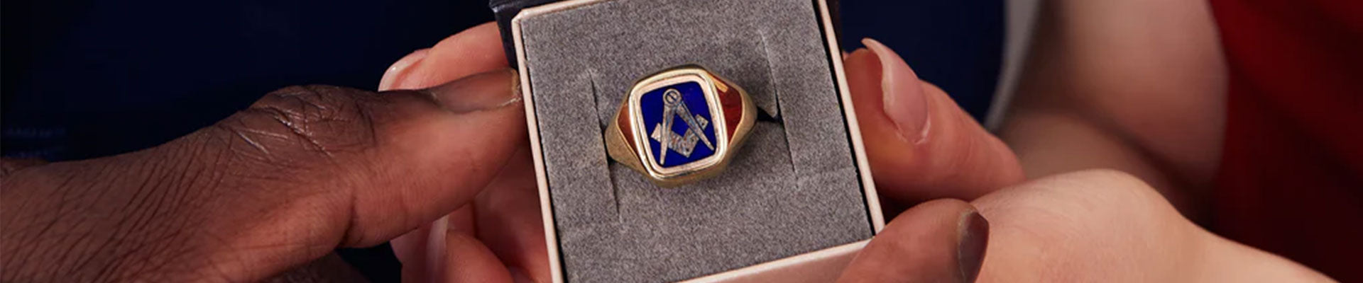 Timeless Elegance: The Ultimate Christmas Gift Guide for Him