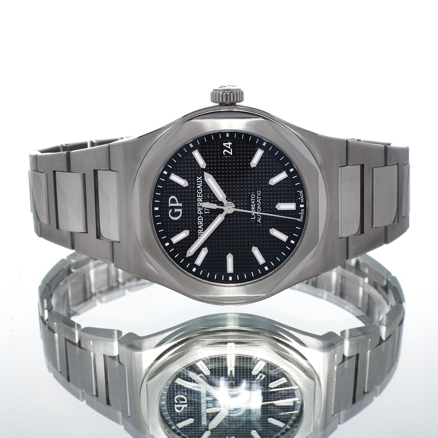 Pre-Owned Girard Perregaux Laureato 8101 – Charles Fish